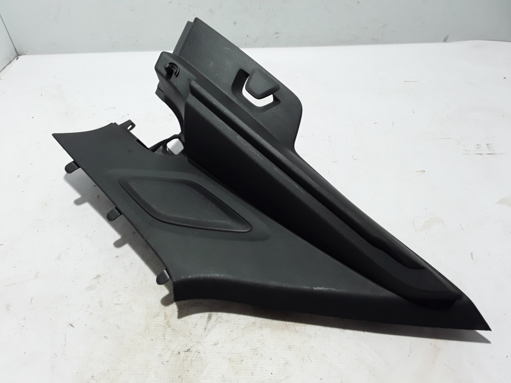 Naudotas VOLVO XC40 Bagažinės vidaus apdaila 32244154