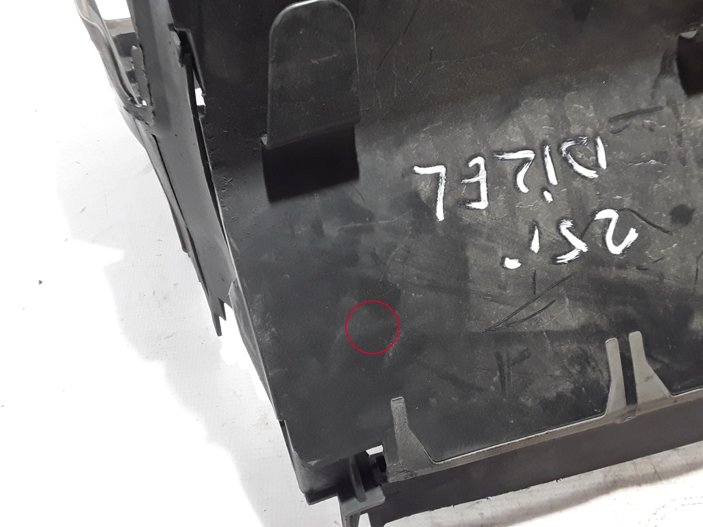 Used RENAULT Kangoo Air deflector cooling radiator 215549373R