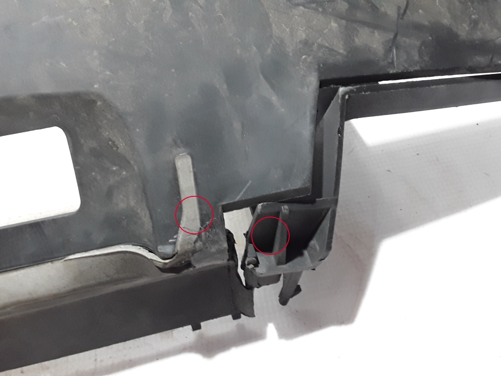 Used RENAULT Kangoo Air deflector cooling radiator 215549373R