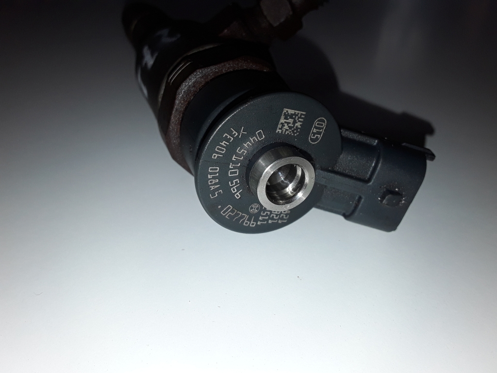 Used Citroen C4 Picasso Fuel injector 0445110566