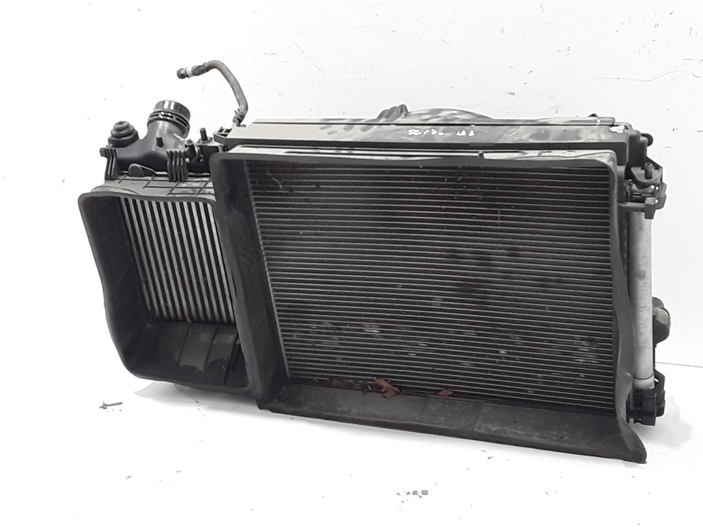 Used RENAULT Scenic Radiator set and its details