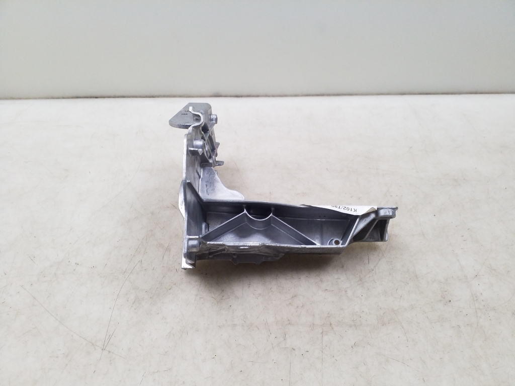 Used Mercedes Benz E-Class Other detail of the front frame A2536210600