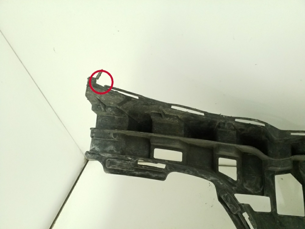 Used Mercedes Benz E-Class Front bumper inner frame A2138852500