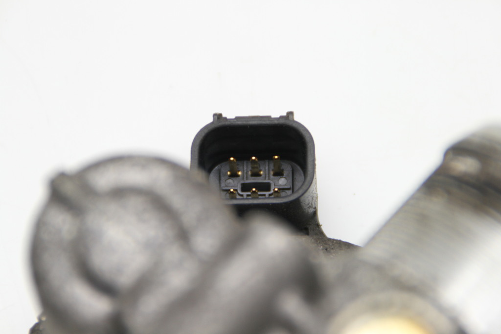 Used Opel Mokka Accelerator valve 55565489