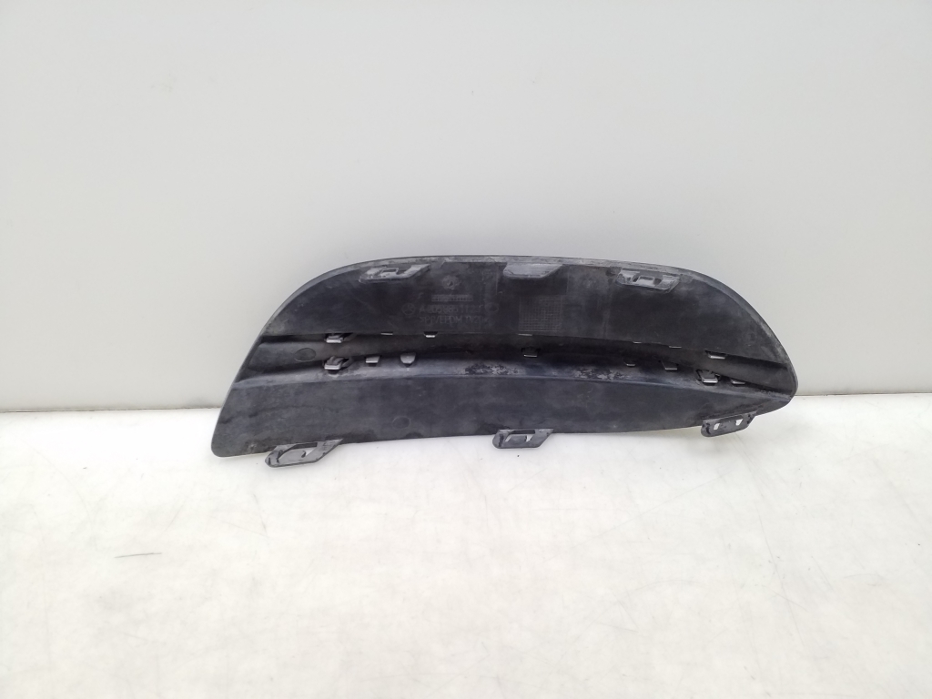 Used Mercedes Benz C-Class Front bumper fog lamp cover A2058851123