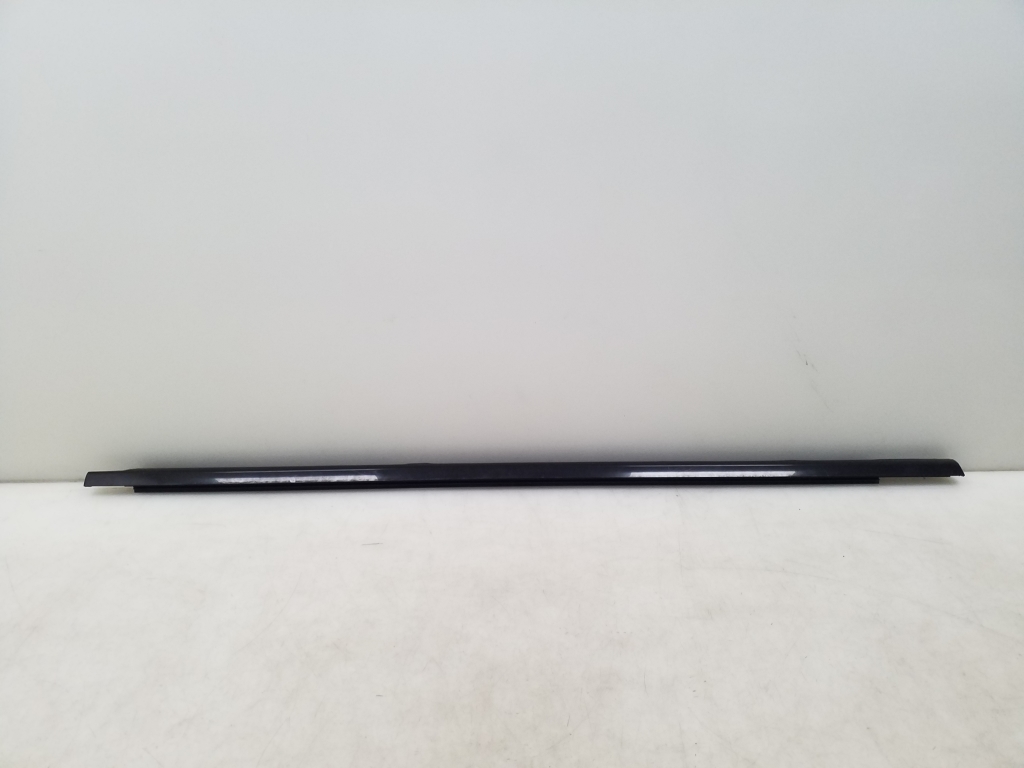 Used Mercedes Benz E-Class Rear side door strip to glass outer A2137302405
