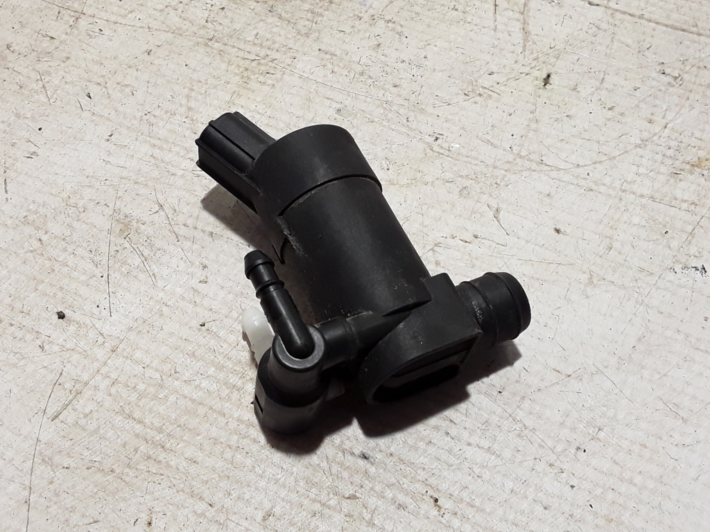 Naudotas VOLVO V50 Langų apiplovimo varikliukas priekinis 31349228