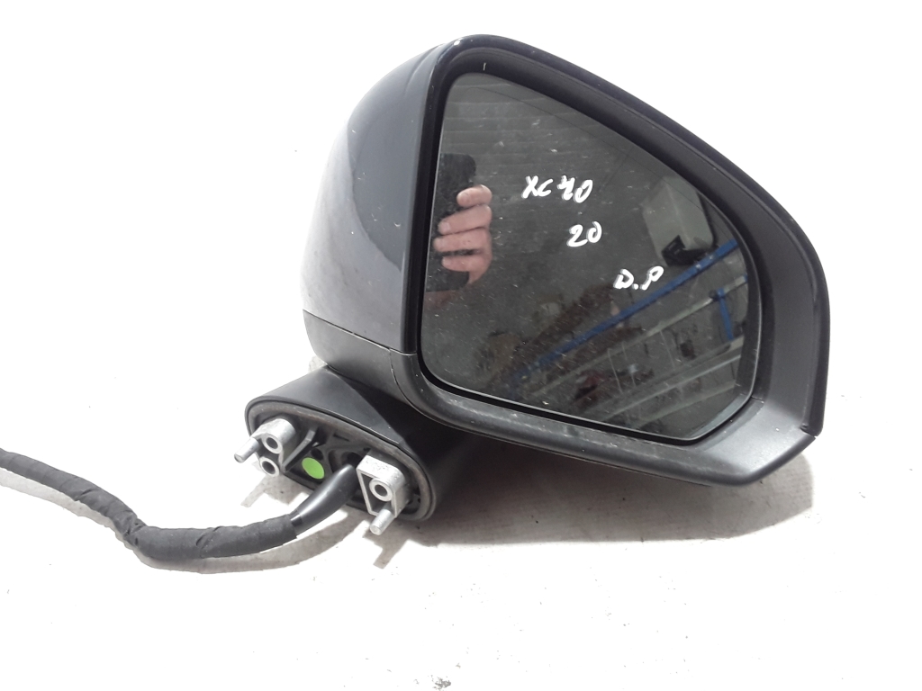 Used VOLVO XC40 Side mirror and its details 31477678