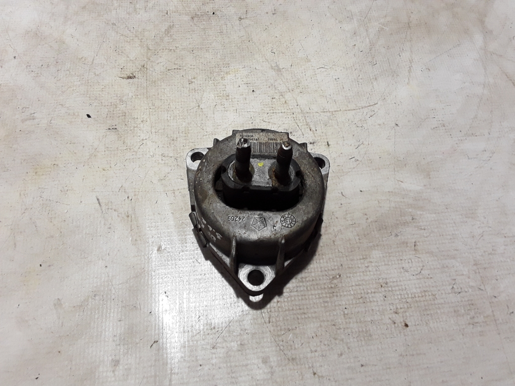 Used Dodge Durango Pillow gearbox 68032662AE