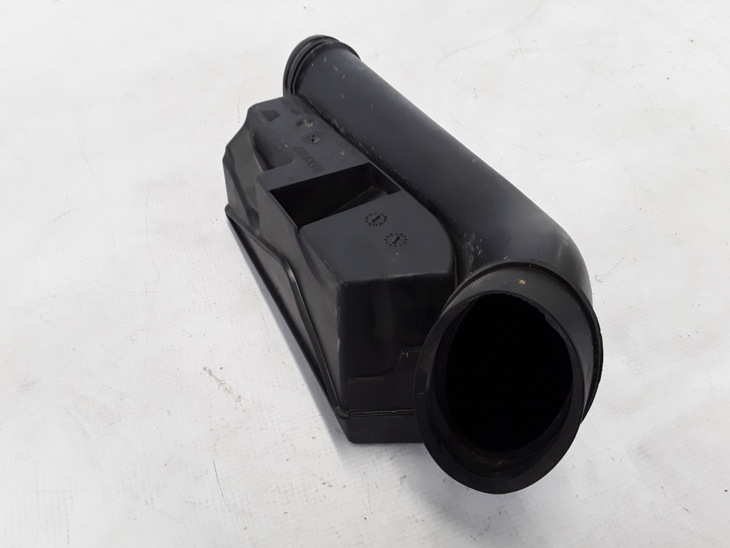 Used Dacia Duster Air intake hose 6001548863