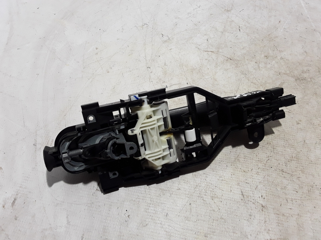 Used VOLVO XC60 Front door external opening handle and its details