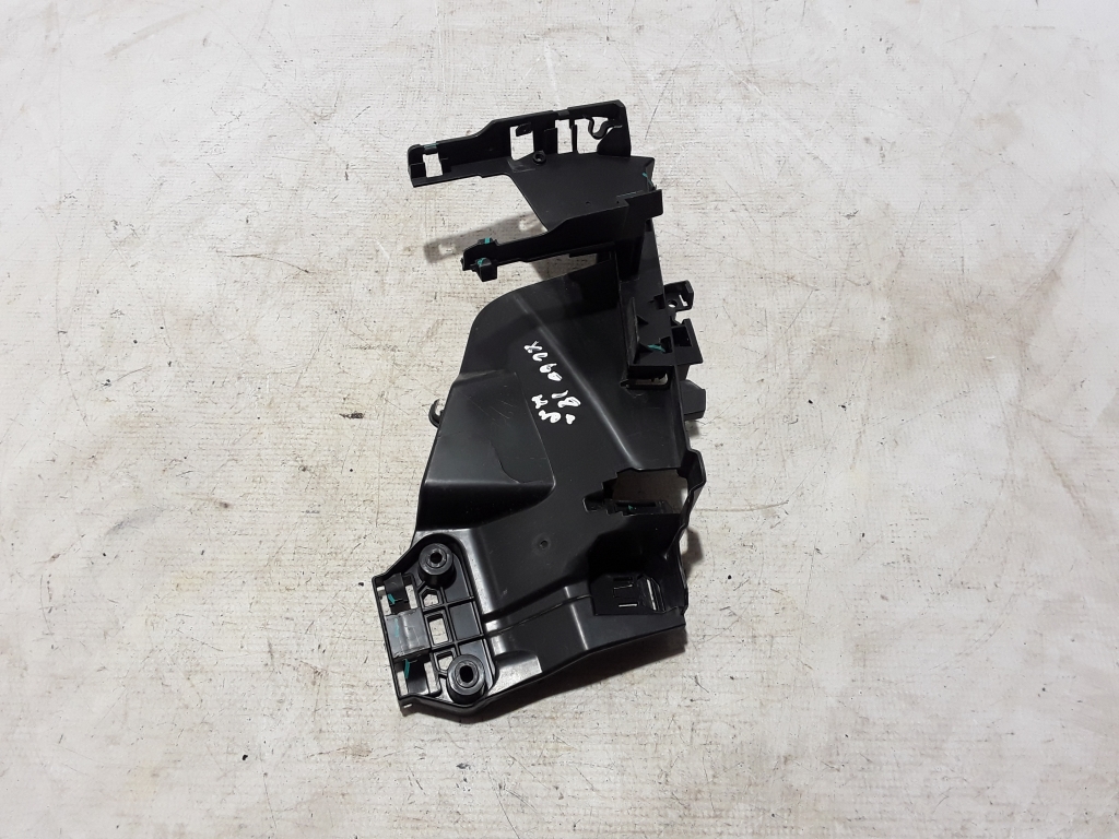 Used VOLVO XC60 Front door outer opening handle holder 31488552