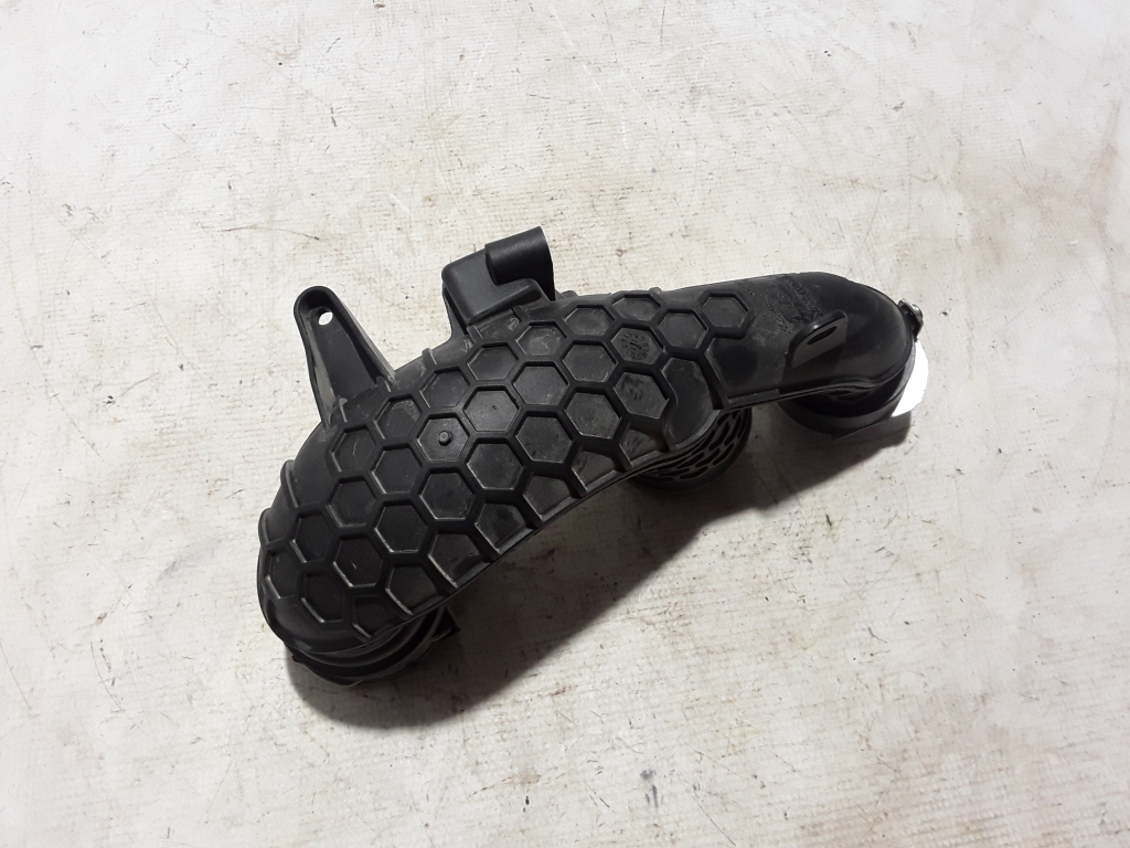 Used VOLVO XC60 Intercooler hose 31657727