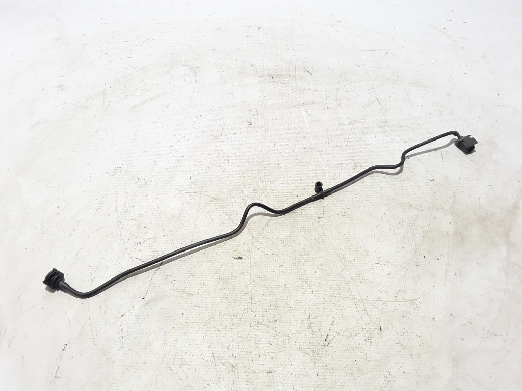 Used VOLVO XC60 Cooling radiator hose 31686821