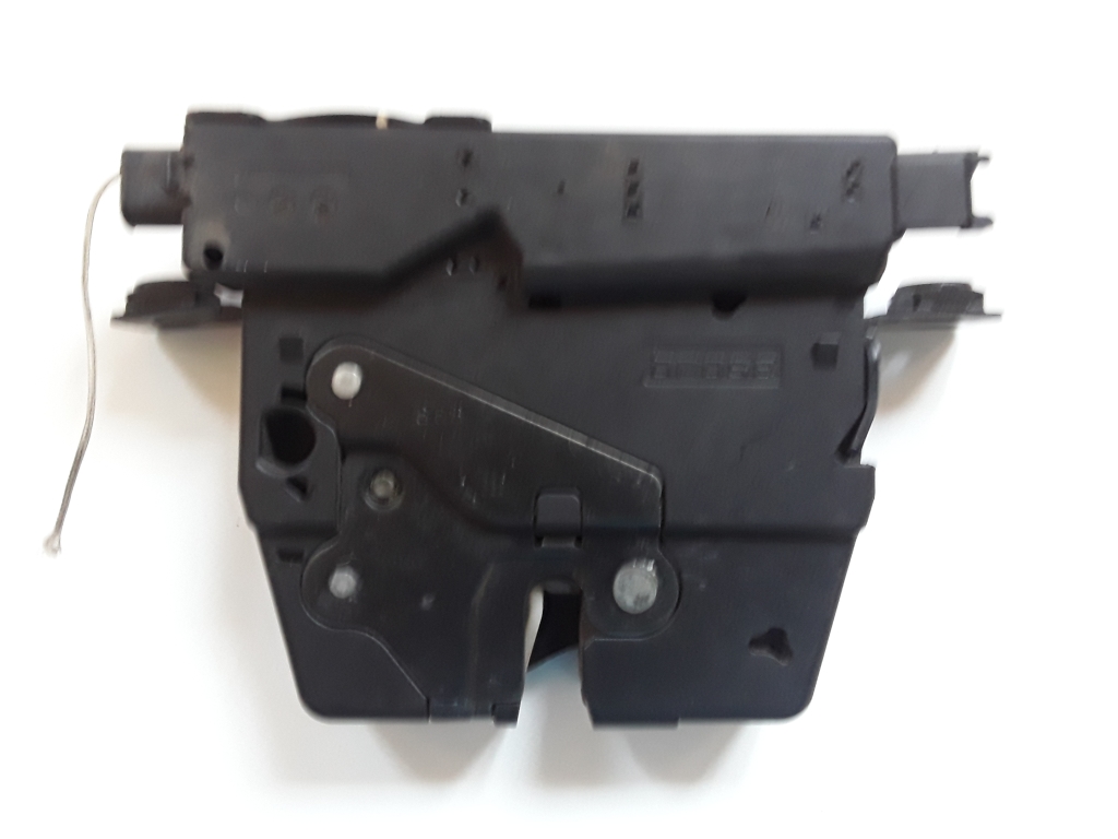Used BMW 5 SERIES Trunk lid lock 51247191212