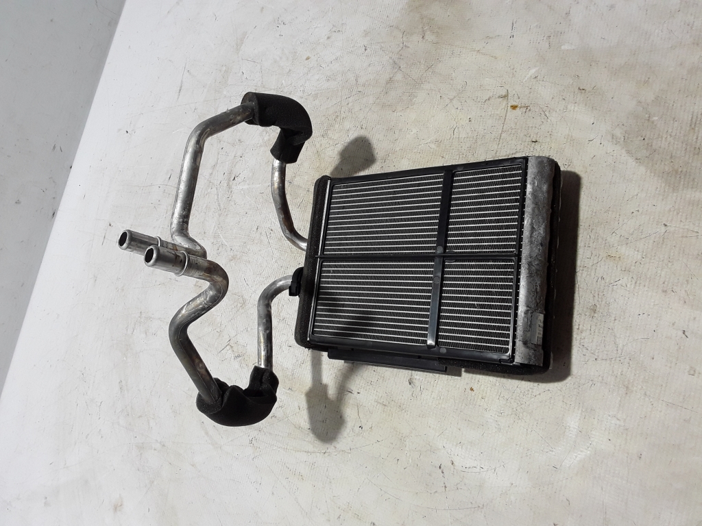 Used VOLVO XC60 Interior shoulder radiator