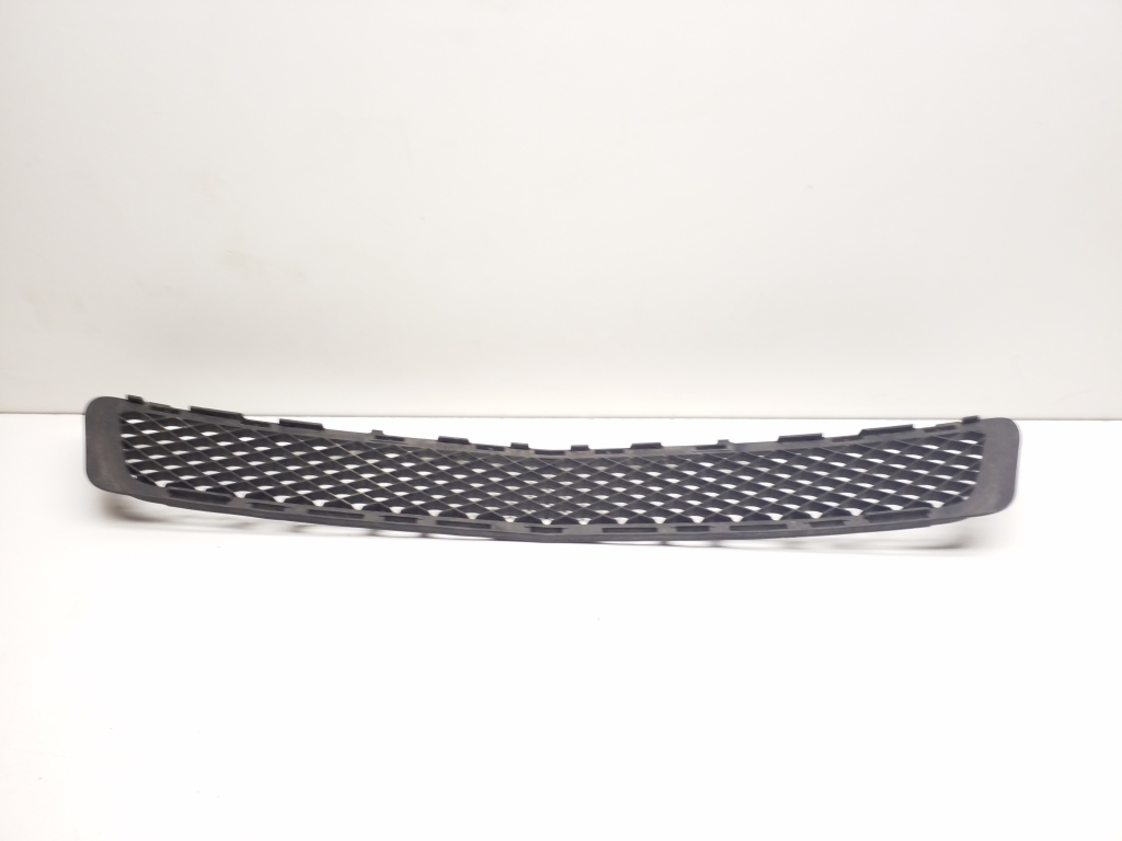 Used Mercedes Benz E-Class Front bumper lower grille A2128850523