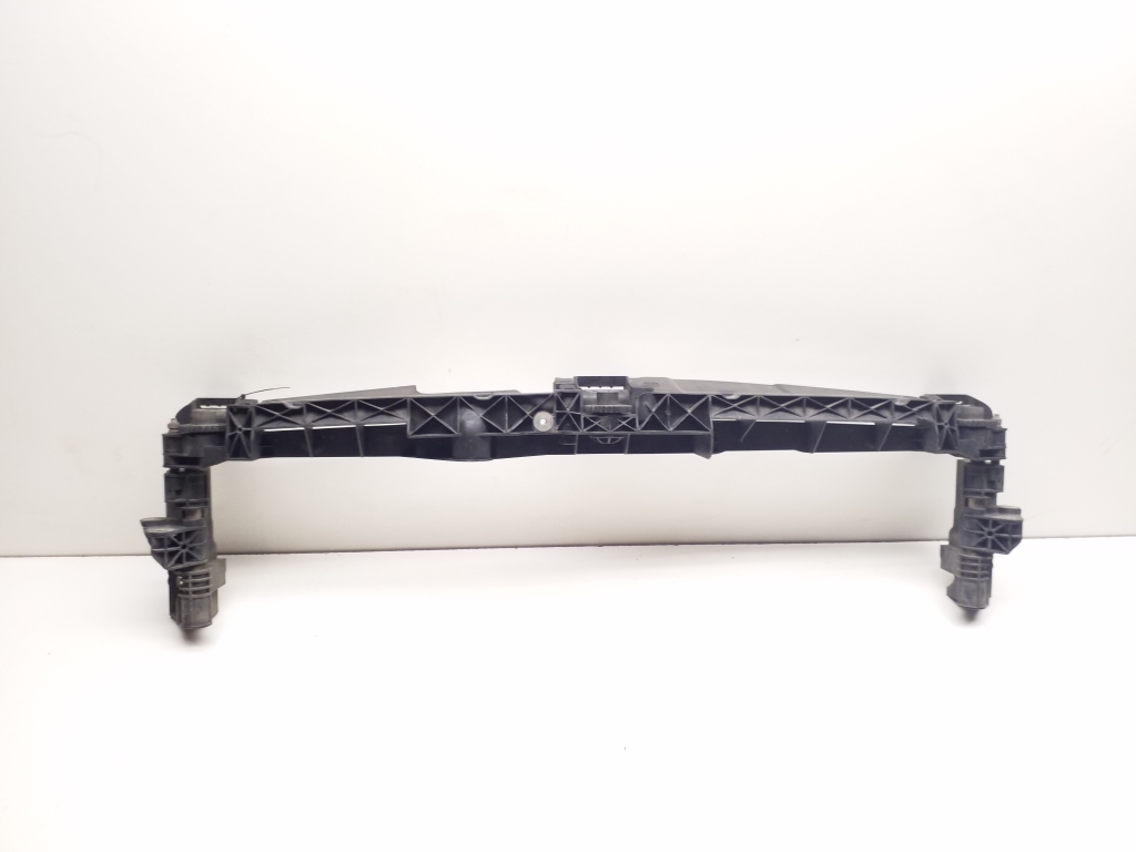 Used Mercedes Benz E-Class Front grille holder A2128801403