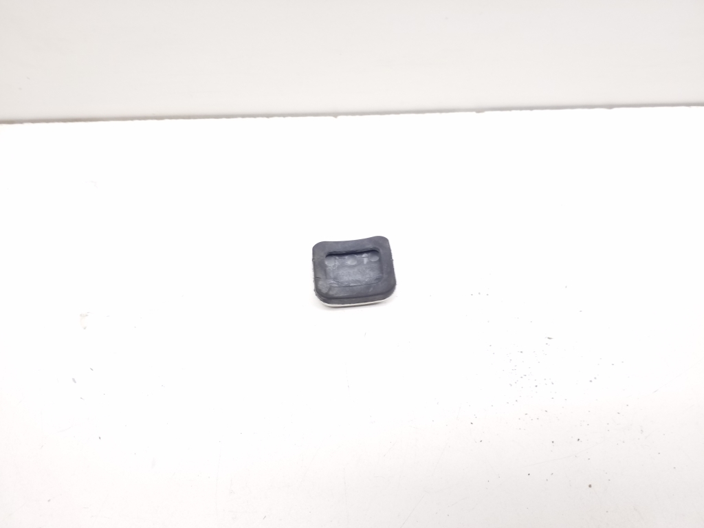 Naudotas Mercedes Benz E-Class Rankinio stabdžio pedalo kita detalė ...