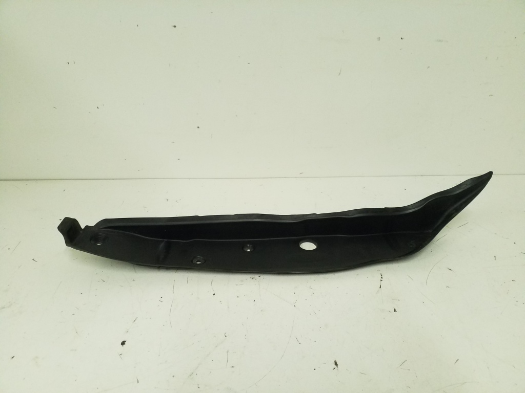 Used Mercedes Benz GLC-Class Other part of the front wing A2538890125