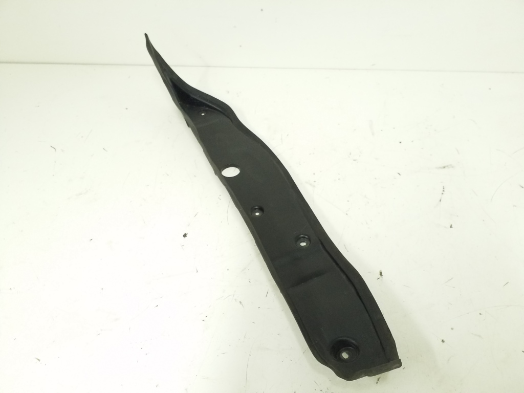 Used Mercedes Benz GLC-Class Other part of the front wing A2538890125