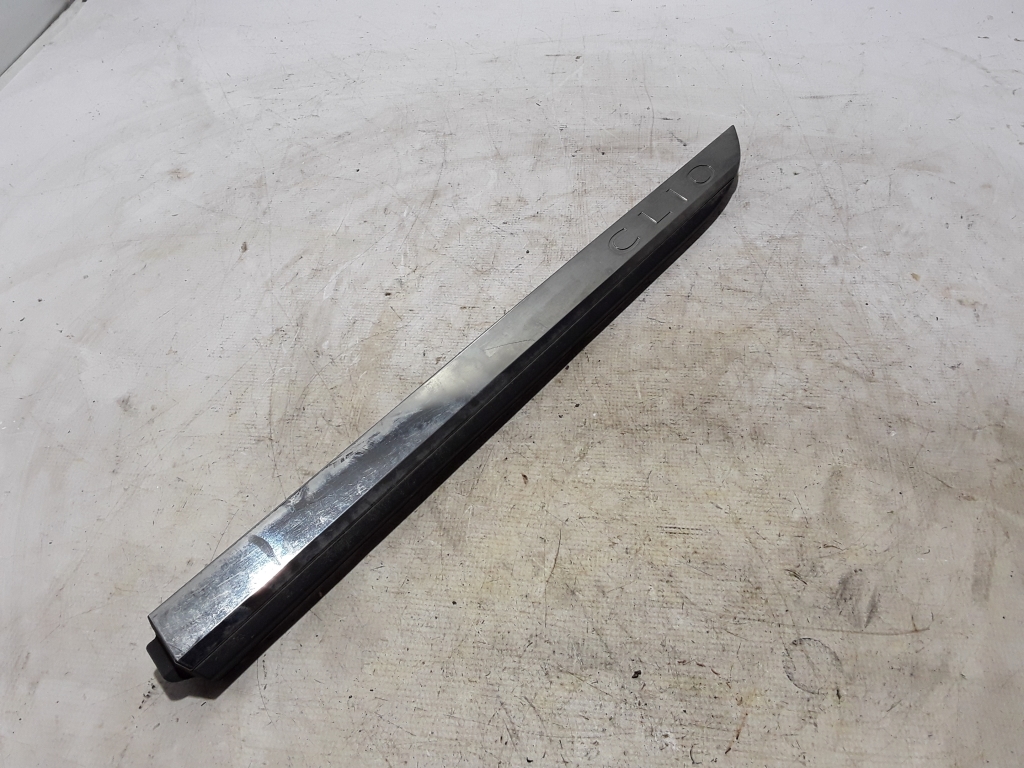 Used RENAULT Clio Rear side door strip 828771246R