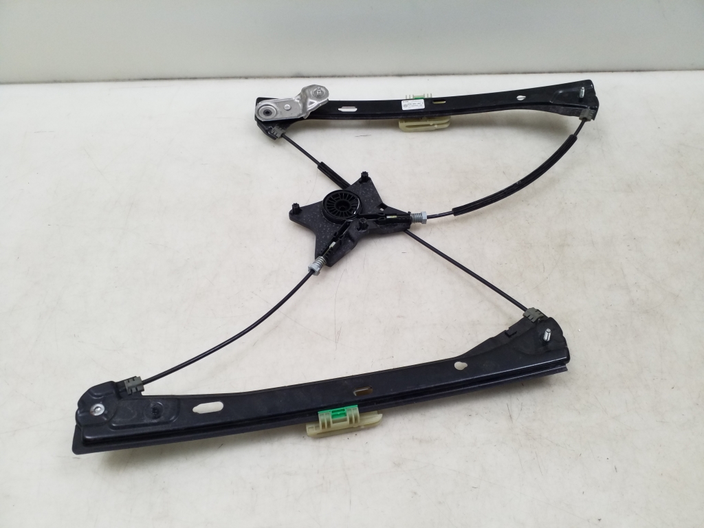 Used Volkswagen Passat Front door window lifter 3G0837461C