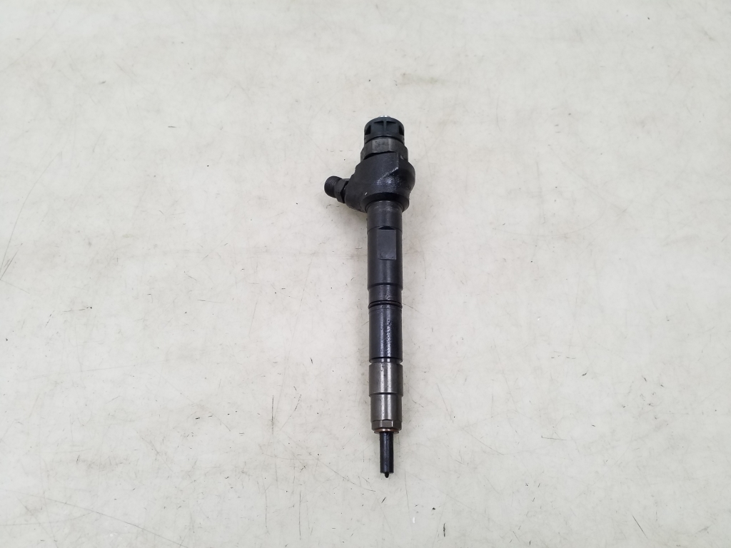 Naudotas Volkswagen Amarok Kuro purkštukas 03L130855CX