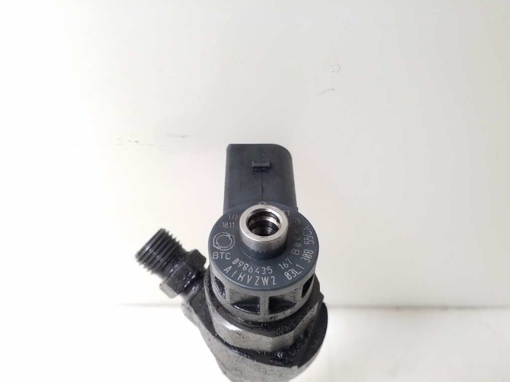 Naudotas Volkswagen Amarok Kuro purkštukas 03L130855CX