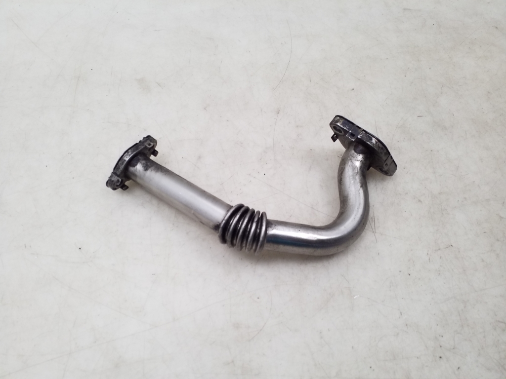 Used Volkswagen Amarok EGR valve pipe 03L131521AR