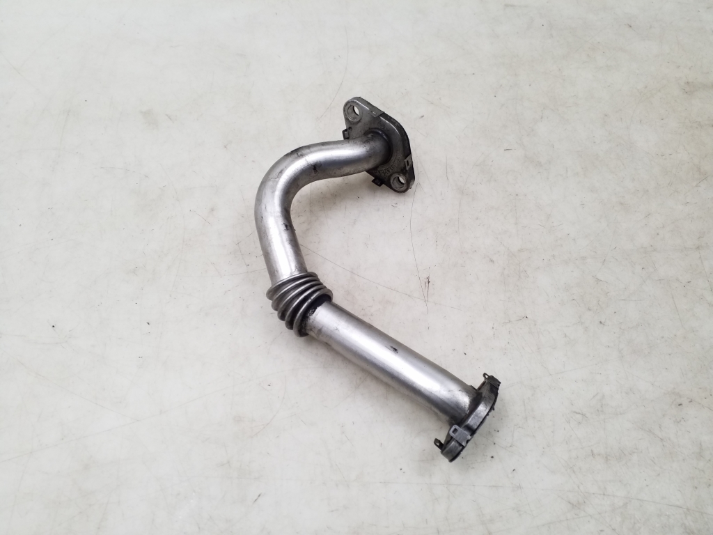Used Volkswagen Amarok EGR valve pipe 03L131521AR