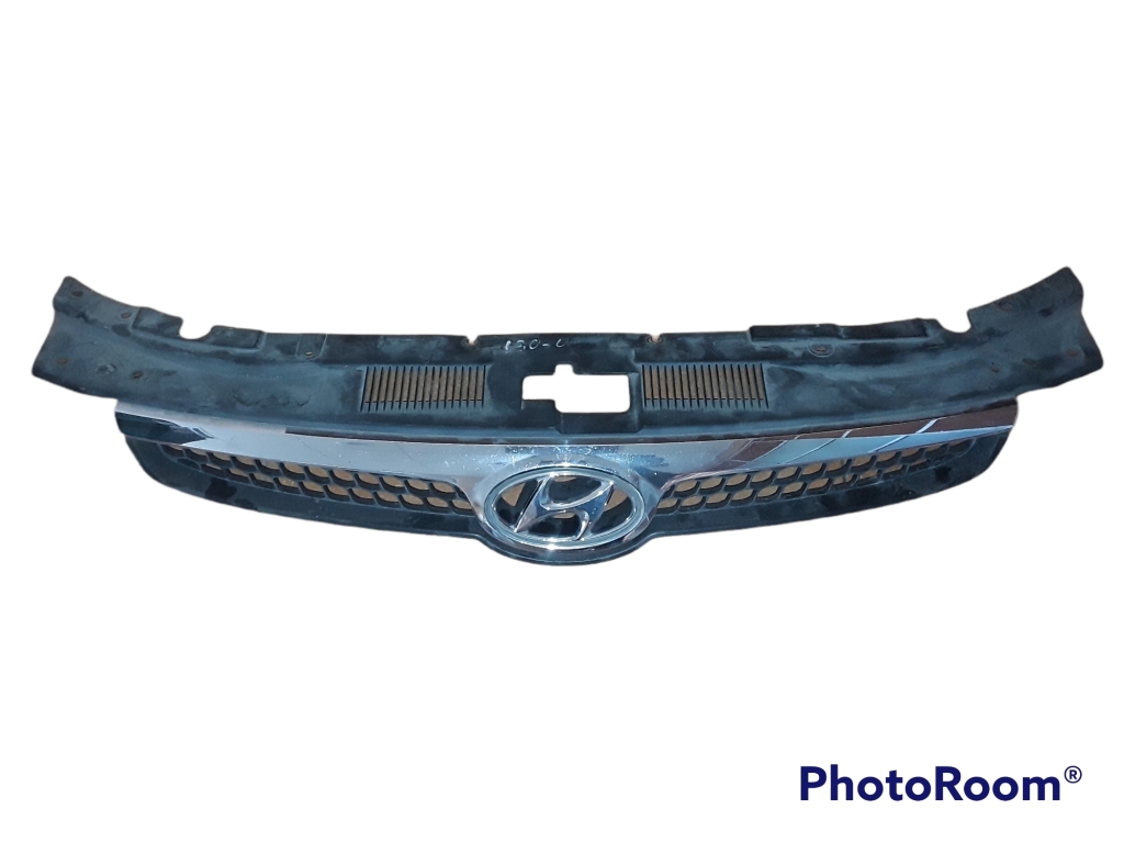 Used Hyundai i30 Front grille 863512L000