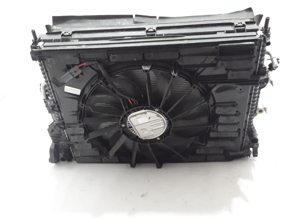 Naudotas VOLVO XC90 Radiatorių komplektas ir jo detales