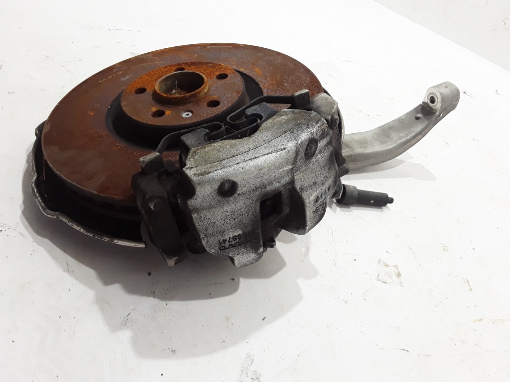Used VOLVO XC60 Hub front 32298140