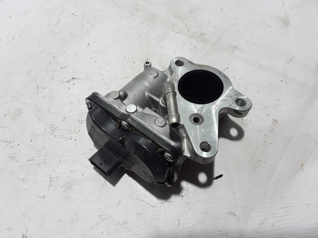 Used RENAULT Master EGR valve 147103921R