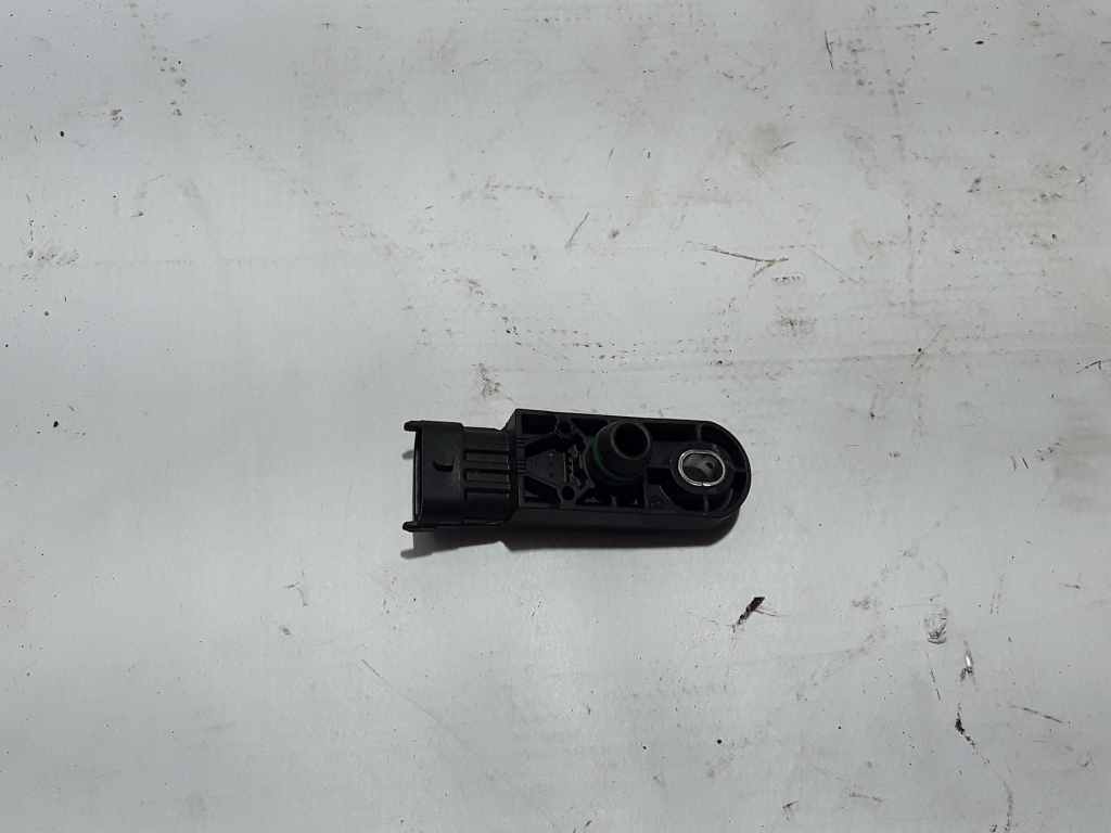 Used RENAULT Master Air pressure sensor 223656551R