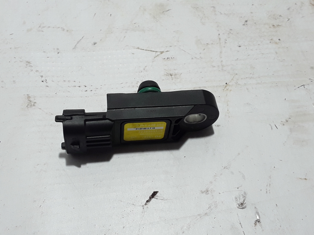 Used RENAULT Master Air pressure sensor 223656551R