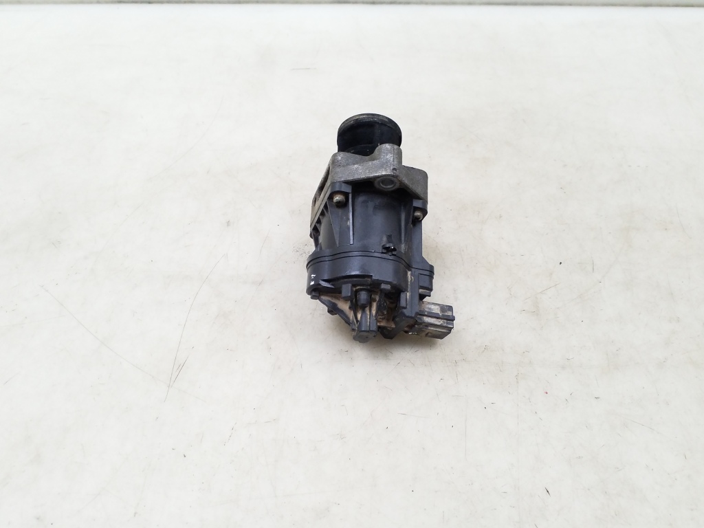 Used Opel Insignia EGR valve 55566052
