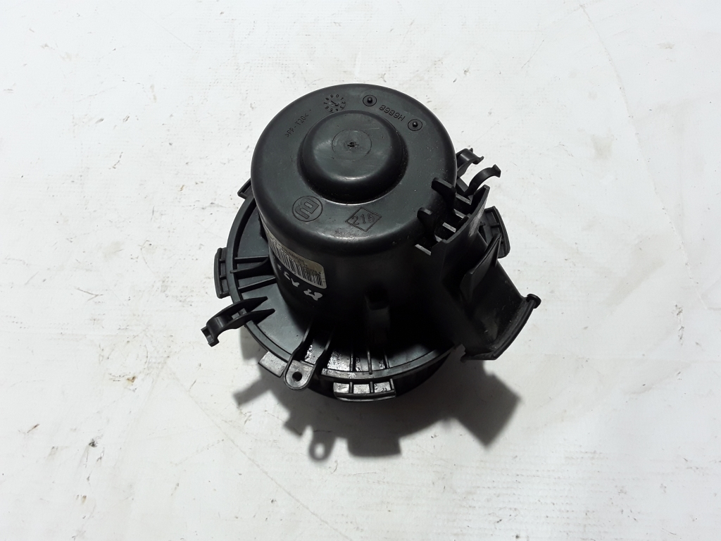 Used RENAULT Master Cabin shoulder motor 7701057555