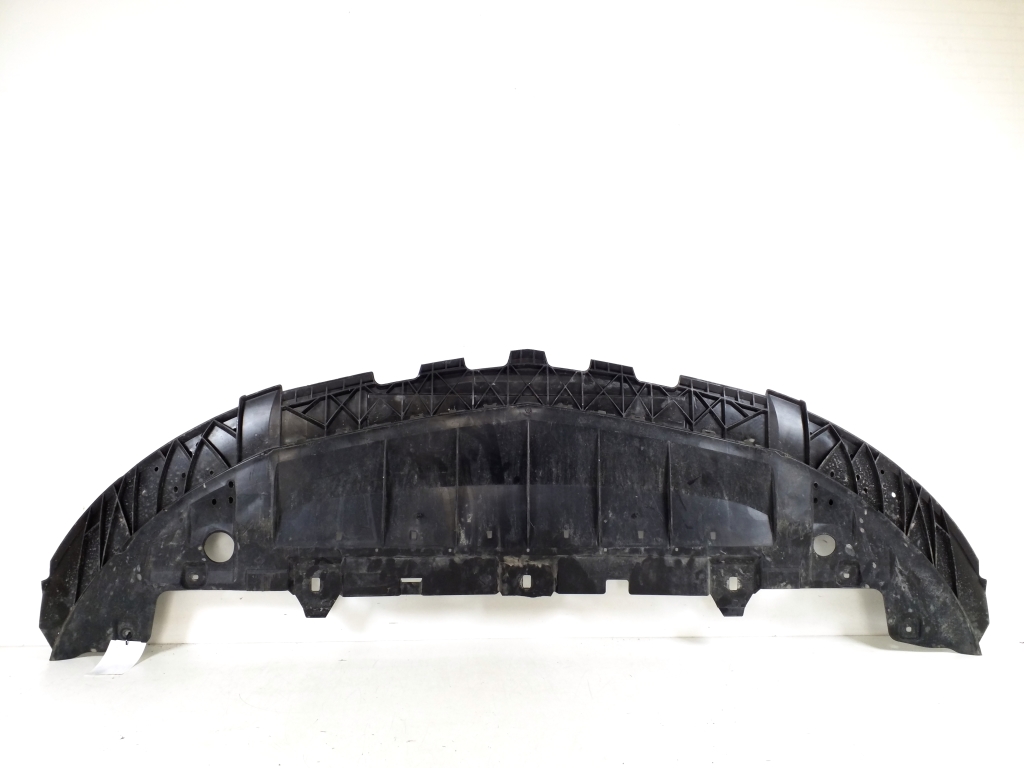 Naudotas Mercedes Benz CLA-Class Apsauga priekinė po dugnu A1178854401