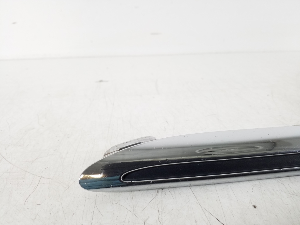 Used Mercedes Benz E-Class Front grille chrome A2138880173