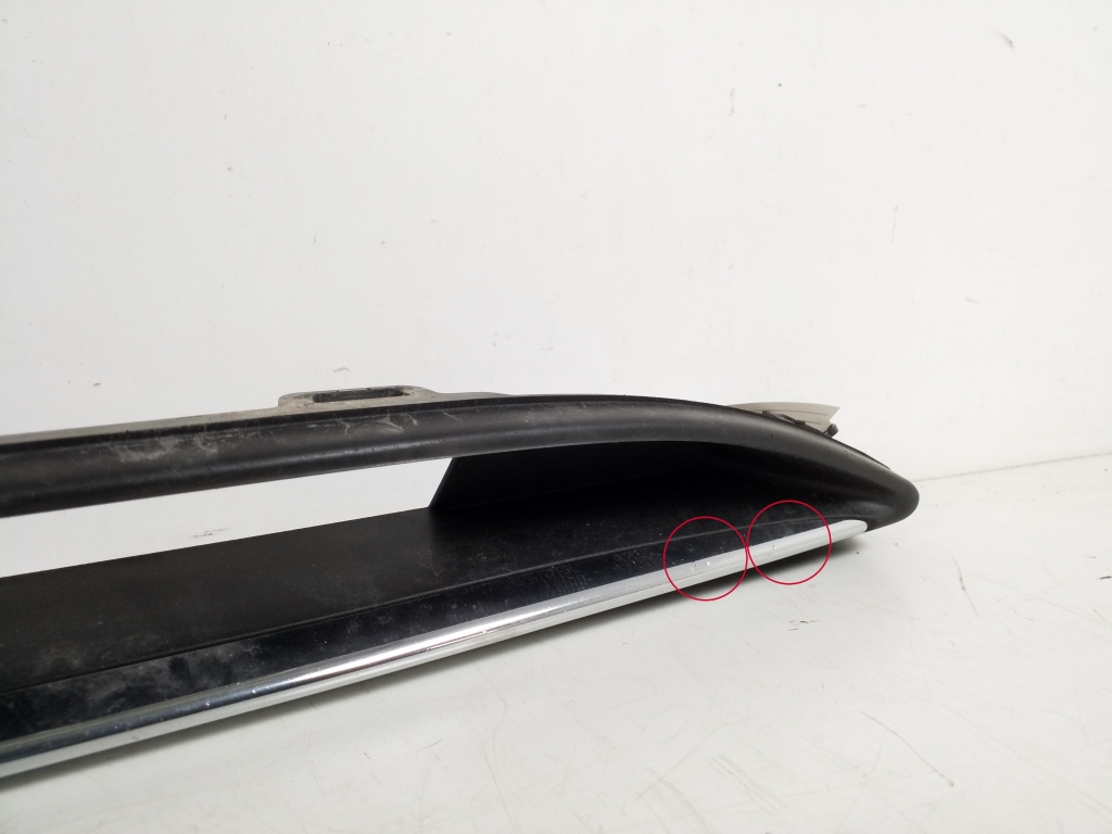 Naudotas Mercedes Benz E-Class Priekinio bamperio apatinės grotelės ...