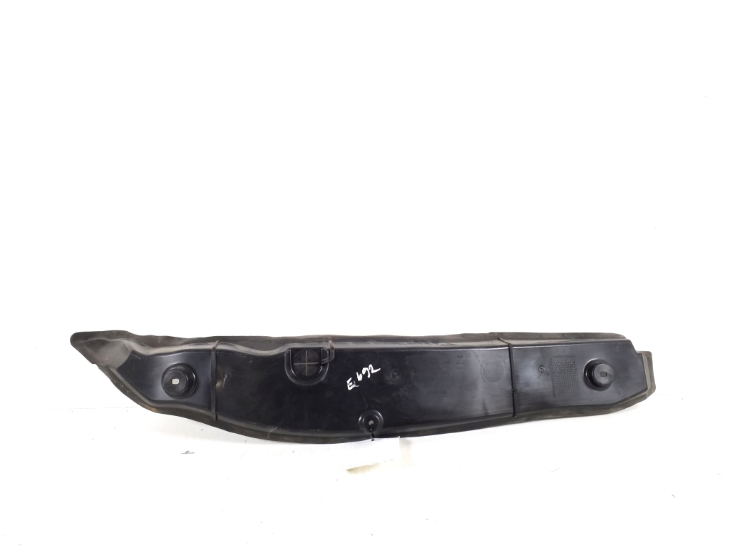 Used Mercedes Benz E-Class Other part of the front wing A2138890500