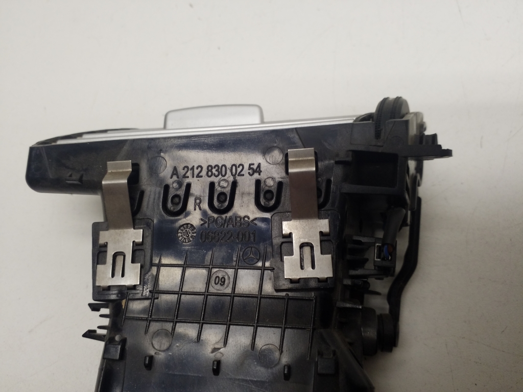 Naudotas Mercedes Benz E-Class Salono panelės ventiliacinės grotelės ...