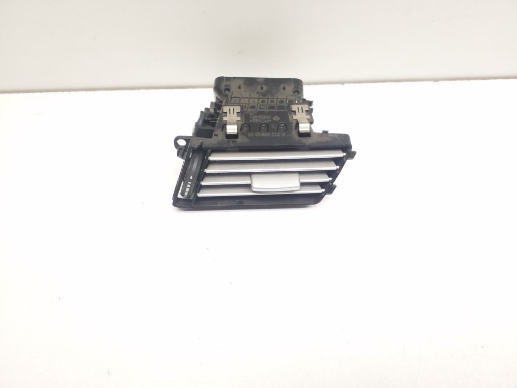 Naudotas Mercedes Benz E-Class Salono panelės ventiliacinės grotelės ...