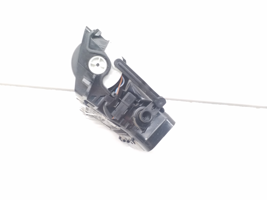 Used Mercedes Benz E-Class Interior panel ventilation grilles A2128300254