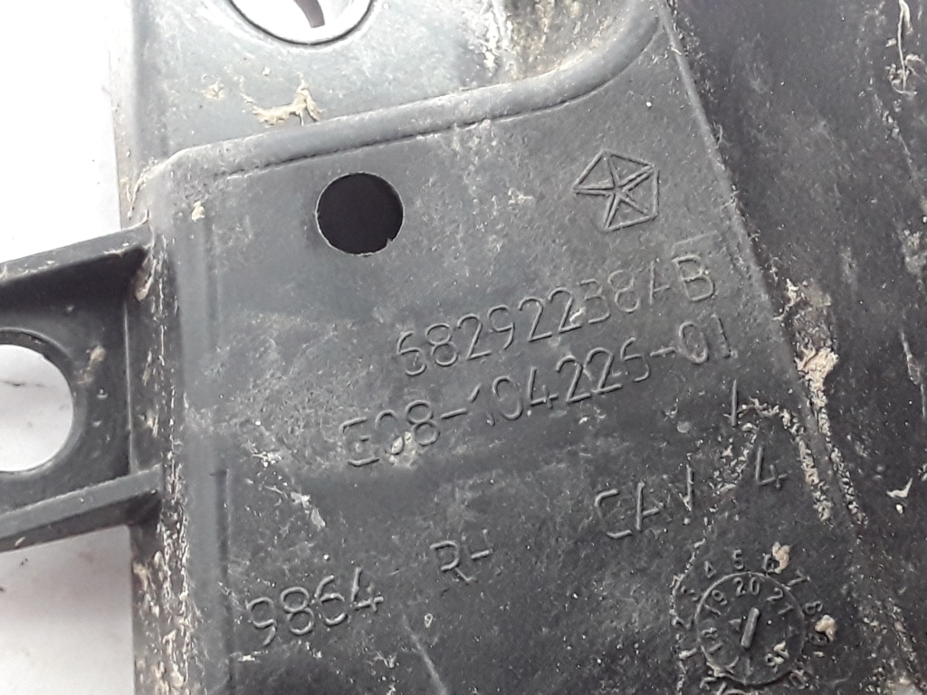 Naudotas Chrysler Pacifica Aušinimo radiatoriaus laikiklis 68292238AA