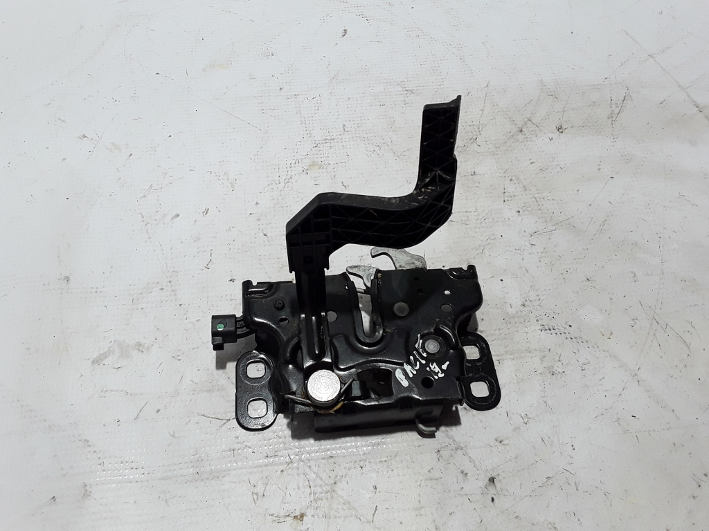 Used Chrysler Pacifica Engine cover lock 68237953AF