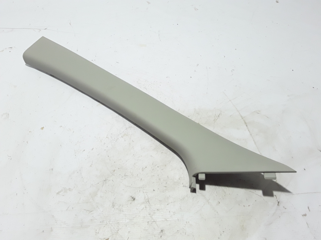 Used RENAULT Clio Interior trim of the front pillar 769129931R