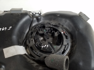 Naudotas Mercedes Benz GLC-Class Kuro bakas ir jo detalės